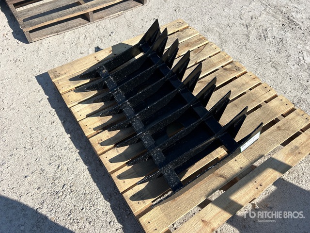 2025 Kit Containers 32 in Mini Skid Steer Root Rake (Unused) | Ritchie ...