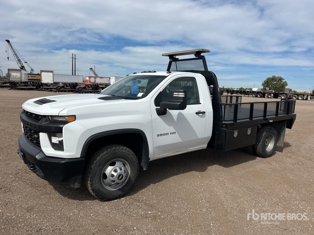 2020 Chevrolet 3500 4x4 Table Top Truck | Ritchie Bros. Auctioneers