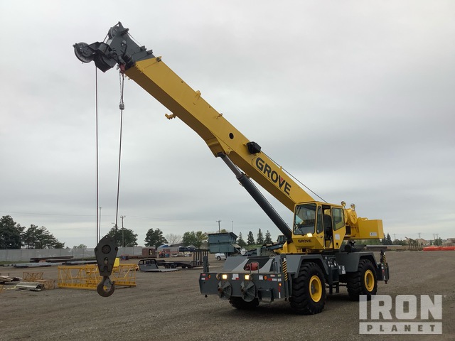 Grove RT600E 50 ton 4x4 Rough Terrain Crane | Ritchie Bros. Auctioneers