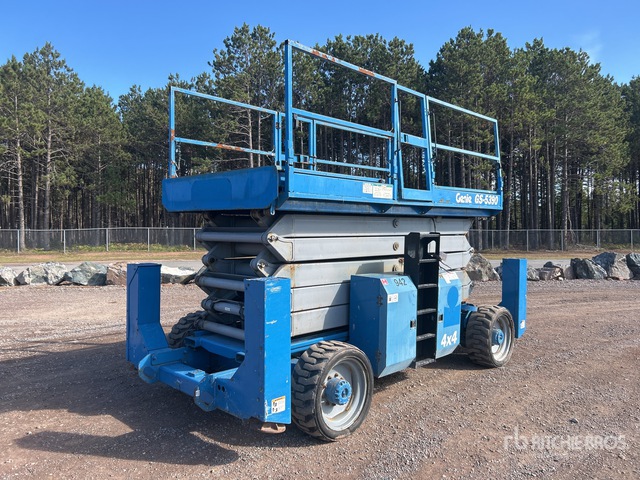 2002 Genie GS-5390RT 4x4 Dual Fuel Scissor Lift | Ritchie Bros. Auctioneers