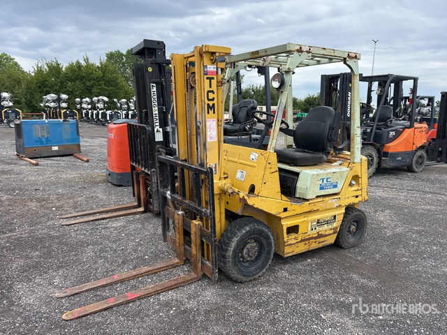 TCM FVG15N15 Pneumatic Tire Chariot Élévateur | Ritchie Bros. Auctioneers