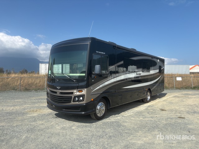 2015 Ford Fleetwood Bounder 33C Motor Home | Ritchie Bros. Auctioneers