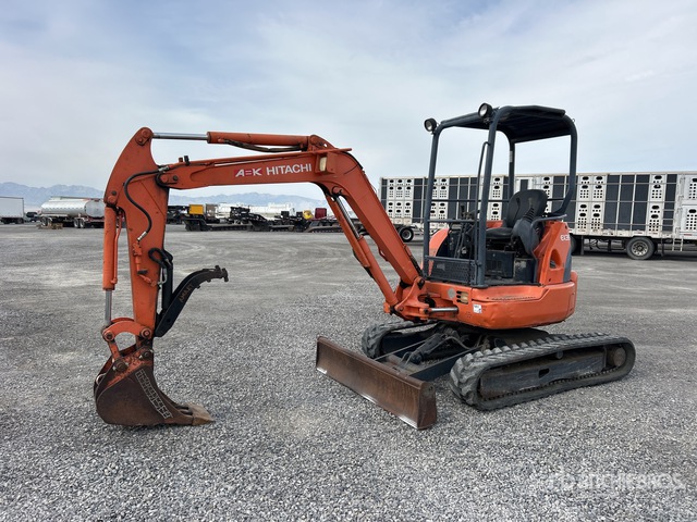 2000 Hitachi EX35U Mini Excavator | Ritchie Bros. Auctioneers