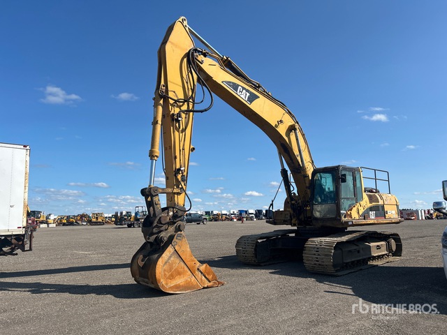 2005 Cat 330C L Tracked Excavator | Ritchie Bros. Auctioneers