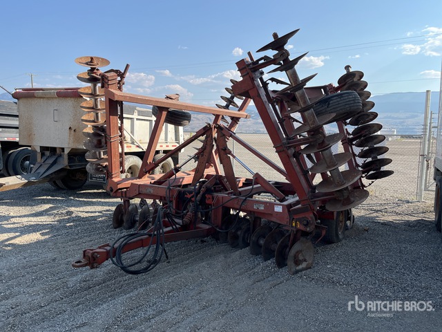Bush Hog 24 ft Offset Disc | Ritchie Bros. Auctioneers