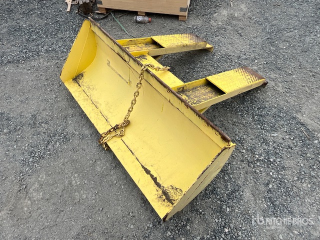 4 ft 10 in Snow Plow - Fits Forks | Ritchie Bros. Auctioneers