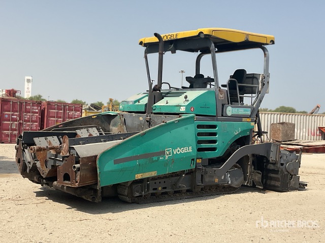 2020 Vogele Super 1800-2 HD Track Asphalt Paver | Ritchie Bros. Auctioneers