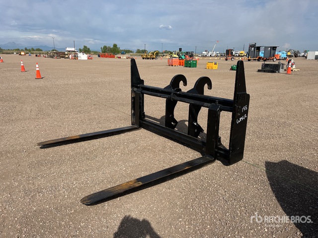 Cat 72 in Wheel Loader Forks | Ritchie Bros. Auctioneers