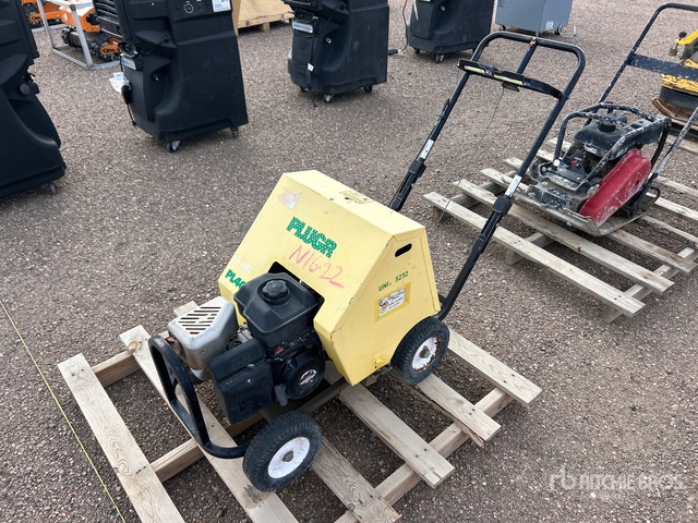 Plugr PL400 Aerator (Inoperable) | Ritchie Bros. Auctioneers