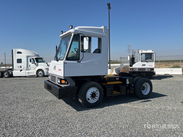 2016 Kalmar T2 4x2 Spotter Truck | Ritchie Bros. Auctioneers