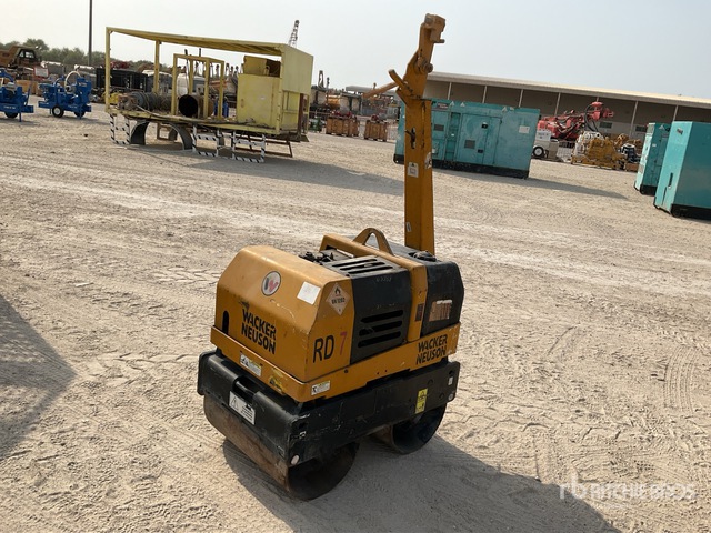 2004 Wacker Neuson RD7H-S Walk Behind Roller | Ritchie Bros. Auctioneers