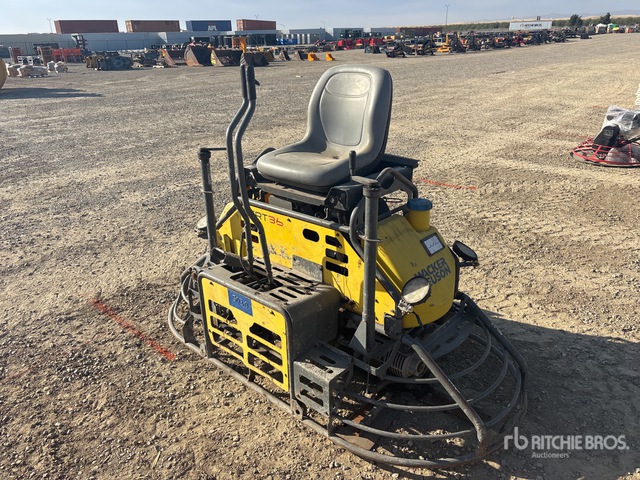 2011 Wacker Neuson CRT36-26A Ride-On Power Trowel | Ritchie Bros ...