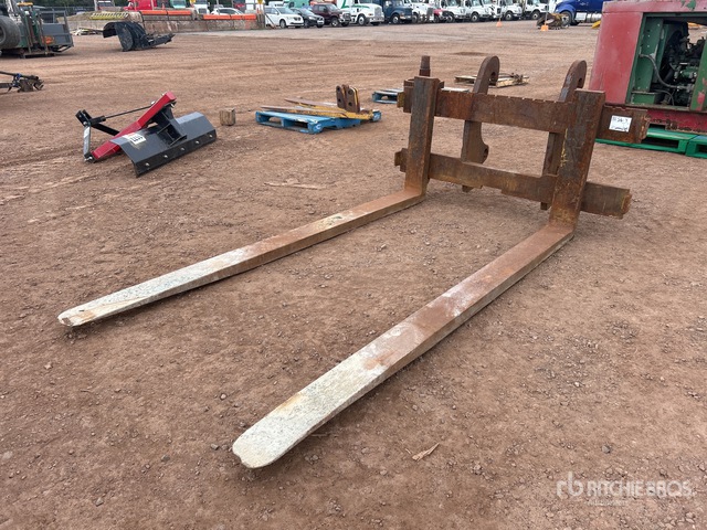 95 in Q/C Wheel Loader Forks | Ritchie Bros. Auctioneers