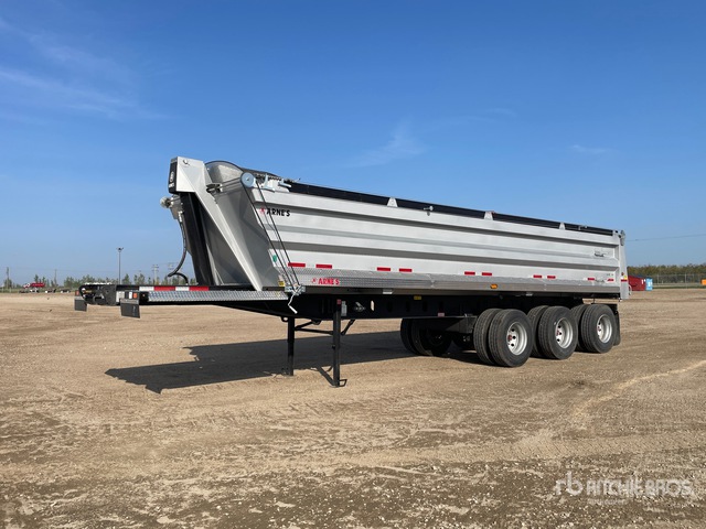 2025 Arne's 31 ft Tri/A End Dump Trailer | Ritchie Bros. Auctioneers
