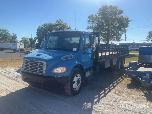2006 Freightliner Business Class M2 6x4 Flatbed Truck in Livonia ...