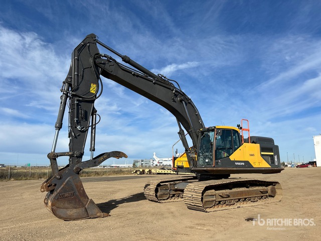 2021 Volvo EC380 EL Tracked Excavator | Ritchie Bros. Auctioneers