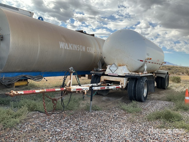 Superior Tank T/A Turntable Pup Tanker Trailer | Ritchie Bros. Auctioneers