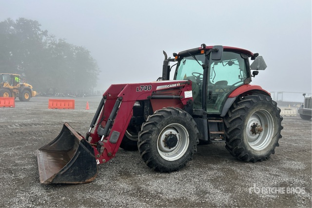 Case IH Maxxum110 Farm Tractors transport quote to Blackwater, MO ...