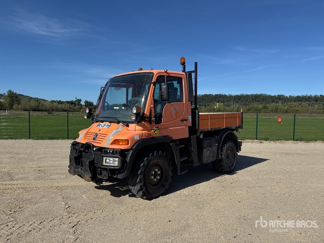2000 Mercedes-Benz Unimog 405 U300 Camion Benne S/A Camión dumper ...