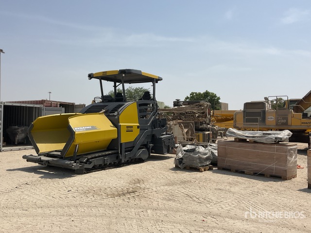 2014 Dynapac Sd2500cs Track Asphalt Paver | Ritchie Bros. Auctioneers