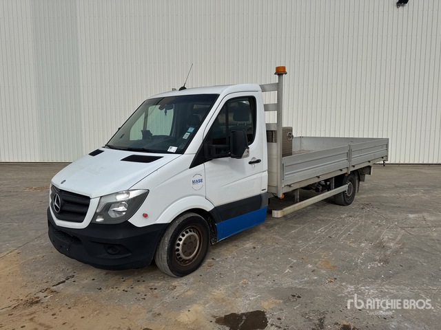 2014 Mercedes-Benz Sprinter 4x2 Camion Plateau Camión Caja Abierta ...