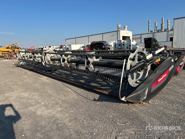 2022 MacDon FD240 39 ft Flex Draper Combine Header | Ritchie Bros ...