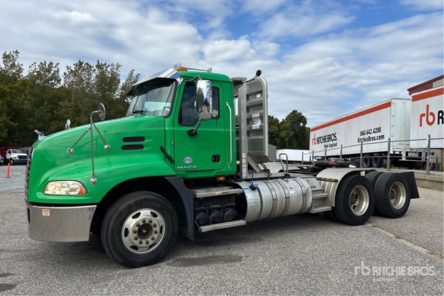 2016 Mack CXU613 Pinnacle 6x4 T/A Day Cab Truck Tractor | Ritchie Bros ...