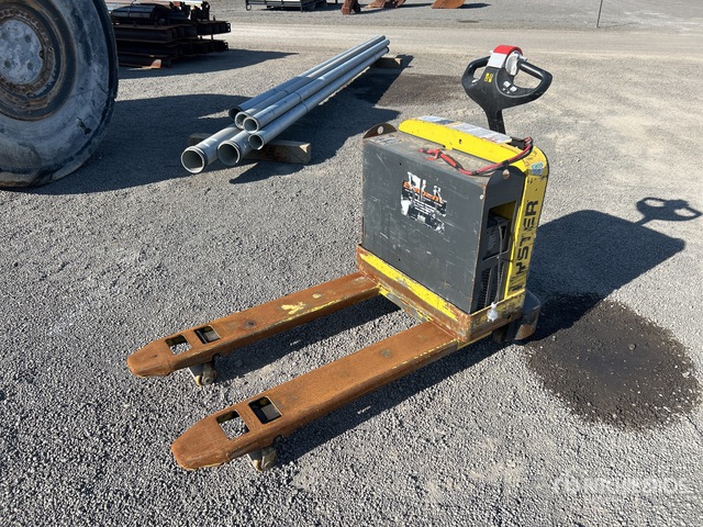 Hyster W40Z 1800 kg Electric Pallet Jack | Ritchie Bros. Auctioneers