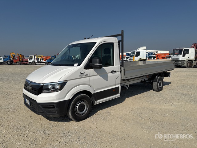 2020 MAN TGE 3.140 Flatbed Truck | Ritchie Bros. Auctioneers