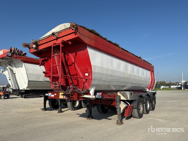 2005 Menci End Dump Trailer | Ritchie Bros. Auctioneers
