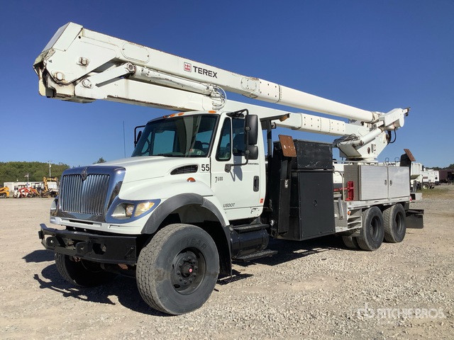 2005 Terex Hi Ranger RM 75-90 90 ft on 2006 International 7600 6x4 ...