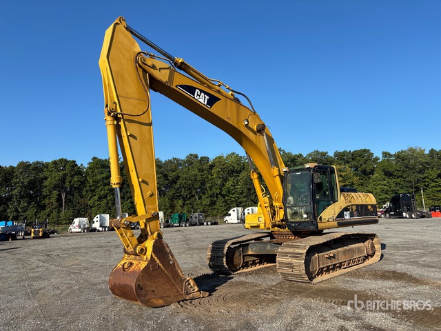2005 Cat 330 CL Tracked Excavator | Ritchie Bros. Auctioneers