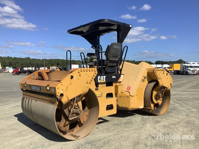 2015 Cat CB64 Double Drum Roller | Ritchie Bros. Auctioneers