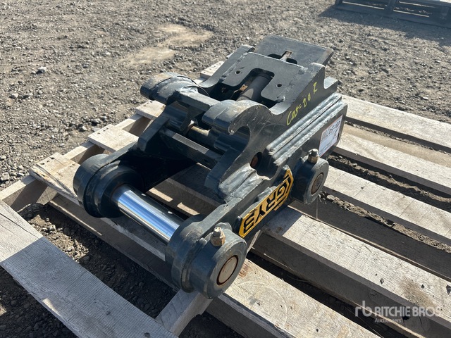 GRYB Excavator Coupler - Fits Takeuchi (Unused) | Ritchie Bros. Auctioneers