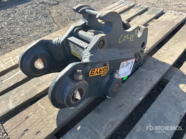 GRYB Excavator Coupler - Fits Kubota, Sany (Unused) | Ritchie Bros ...