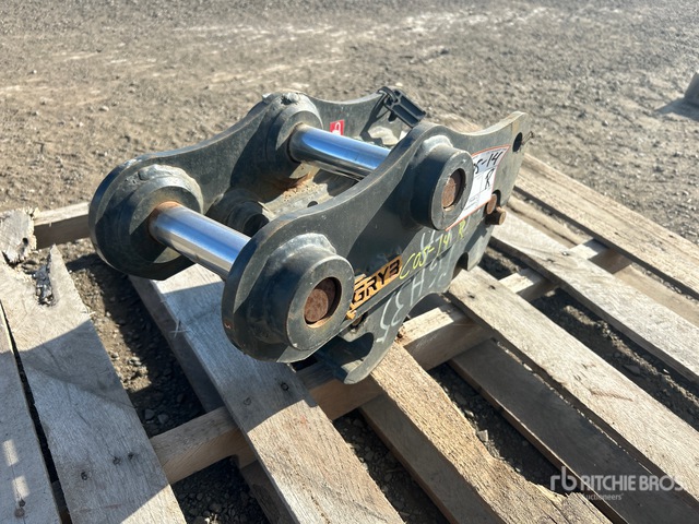 GRYB Excavator Coupler - Fits Kubota, Sany (Unused) | Ritchie Bros ...