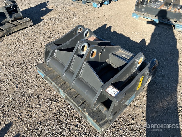 Gryb Wheel Loader Quick Coupler (Unused) | Ritchie Bros. Auctioneers