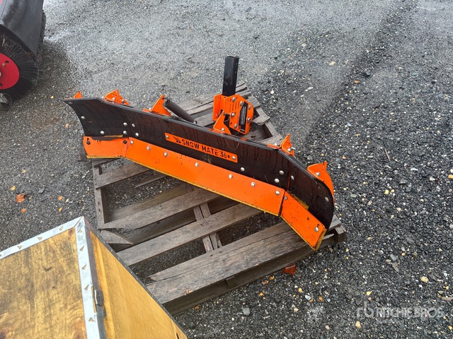 Dawson Manufacturing Snow Mate 36+ 36 in Snow Pusher | Ritchie Bros ...
