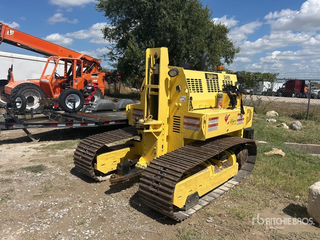 2023 CSI 465 Tracked House Tugger Varios. Industrial | Ritchie Bros ...