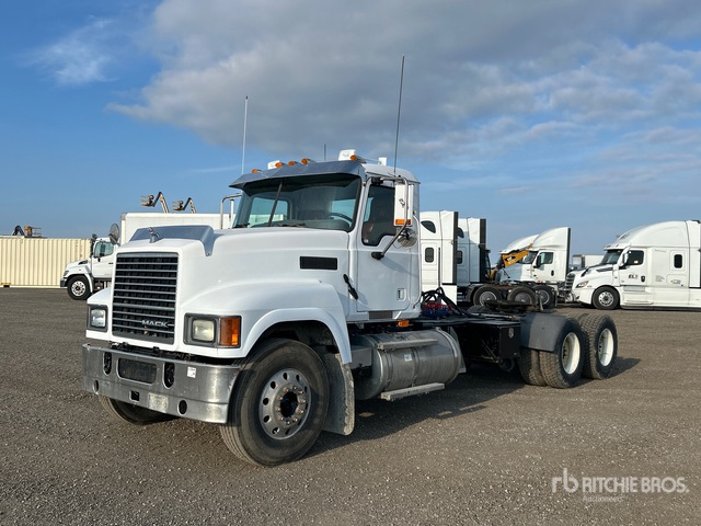 2008 Mack CH613 6x4 Pinnacle Cabeza Tractora Cabina Corta | Ritchie ...