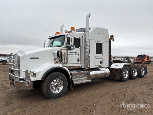 2015 Kenworth T800 8x6 Heavy Haul Sleeper Truck Tractor | Ritchie Bros ...
