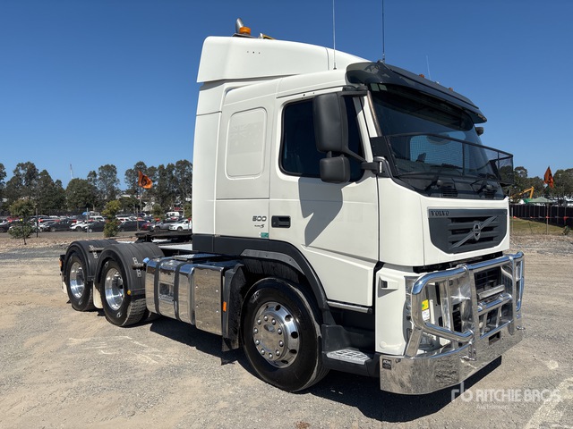 2013 Volvo FM13 6x4 T/A Sleeper Truck Tractor | Ritchie Bros. Auctioneers