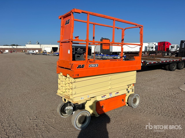 2017 JLG 2632ES Electric Scissor Lift | Ritchie Bros. Auctioneers