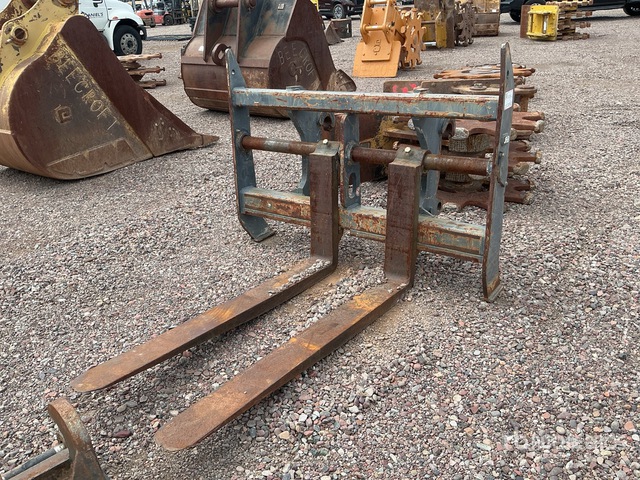 JRB 60 in Wheel Loader Forks | Ritchie Bros. Auctioneers