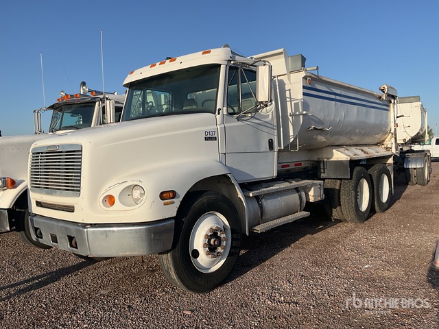 2000 Freightliner FL112 6x4 Kit de Transfert | Ritchie Bros. Auctioneers
