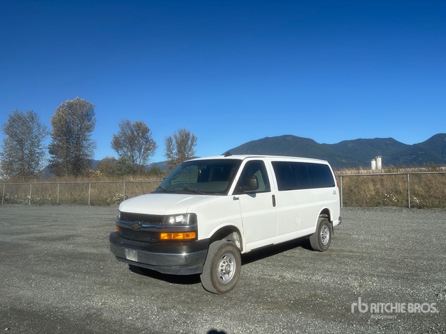 2018 Chevrolet Express 3500 4x4 Passenger Van | Ritchie Bros. Auctioneers