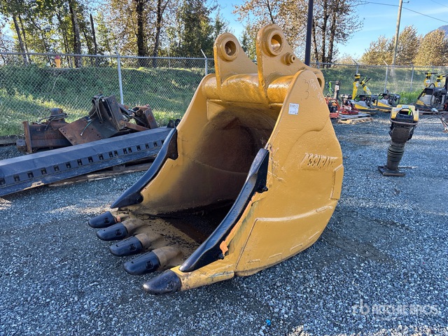 Accurate 48 in Digging Excavator Bucket - Fits Cat 349/352 | Ritchie ...