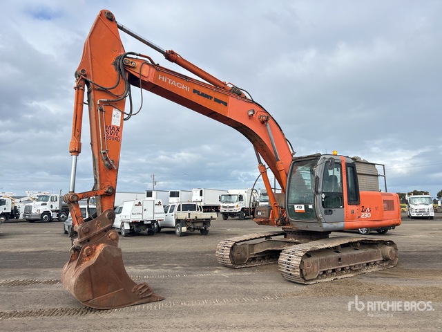 2004 Hitachi ZX230 Tracked Excavator | Ritchie Bros. Auctioneers
