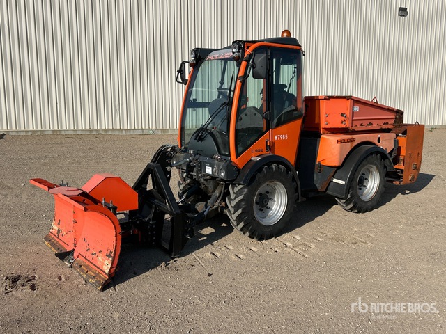 2015 Holder C992 Tracteur Multifonction | Ritchie Bros. Auctioneers