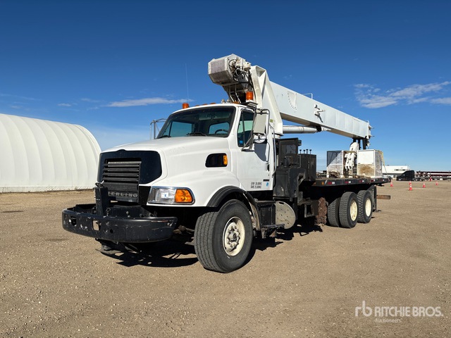National 14172H 58800 lb Straight Boom on 2003 Sterling LT9500 6x4 Boom ...